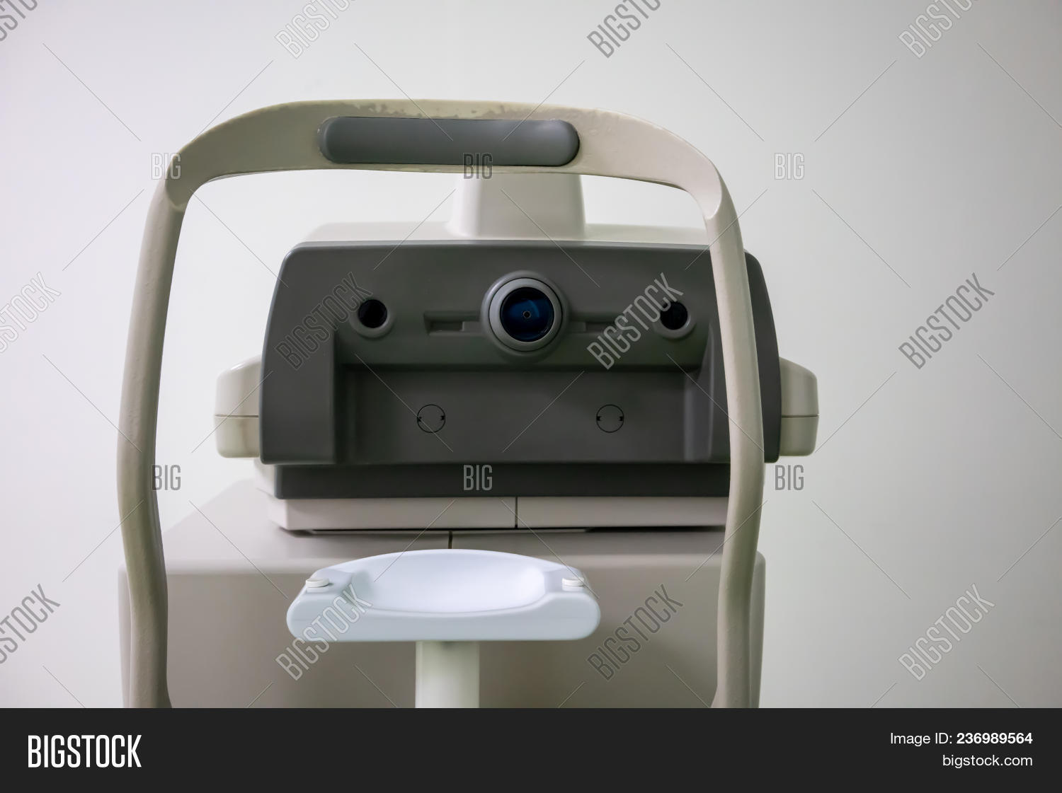 Optometry Machine, Image & Photo (Free Trial) | Bigstock