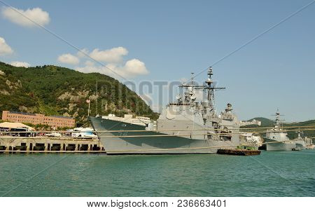 Us Navy Ship Docked Image & Photo (Free Trial) | Bigstock