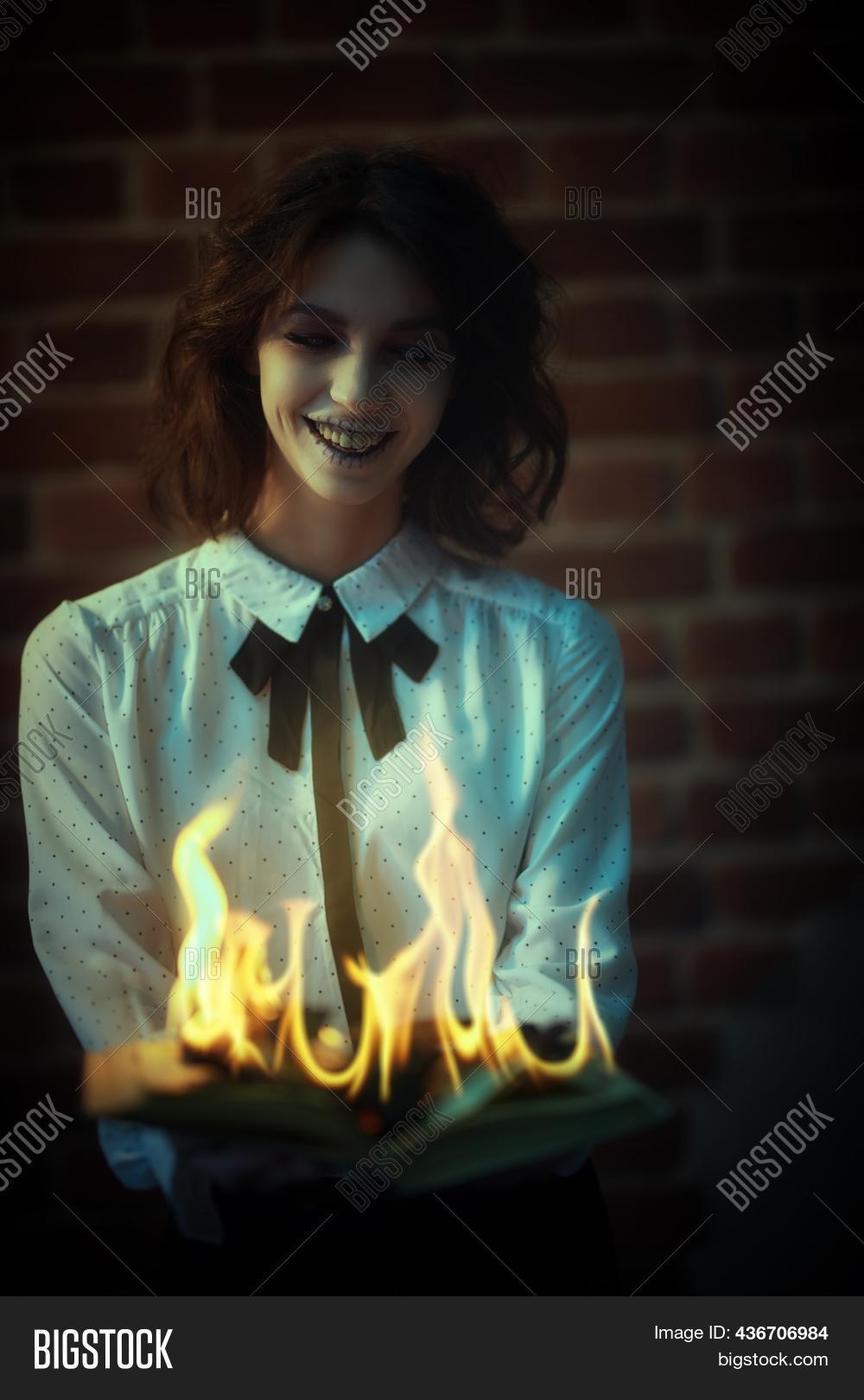 Sinister Ghost Girl Image & Photo (Free Trial) | Bigstock