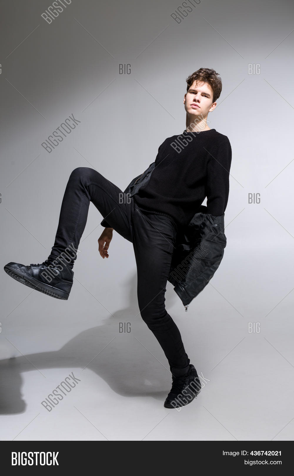 Full Body Image Model Image & Photo (Free Trial) | Bigstock