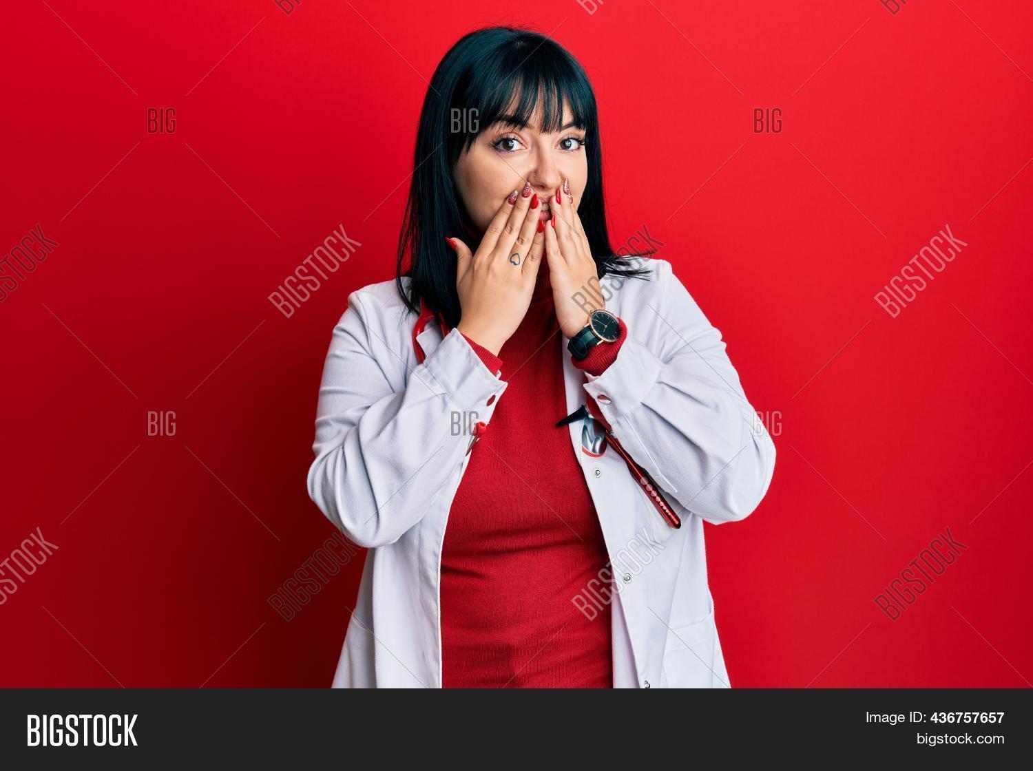 Young Hispanic Woman Image & Photo (Free Trial) | Bigstock
