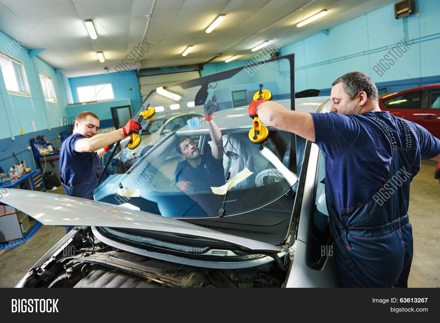 Automobile Glaziers Image & Photo (Free Trial) | Bigstock