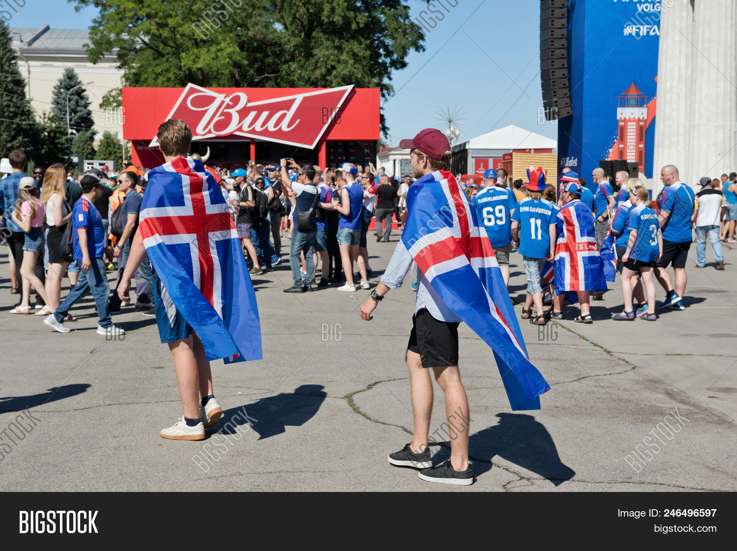 Fans Team Iceland Image & Photo (Free Trial) | Bigstock