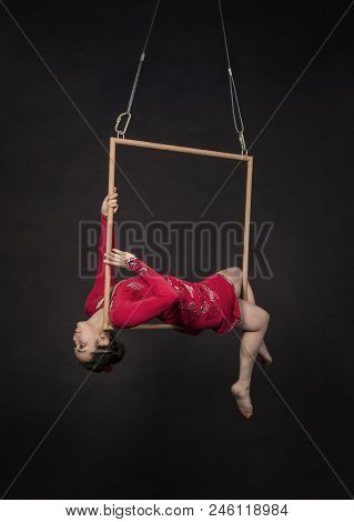 Trapeze Artist Images, Illustrations & Vectors (Free) - Bigstock