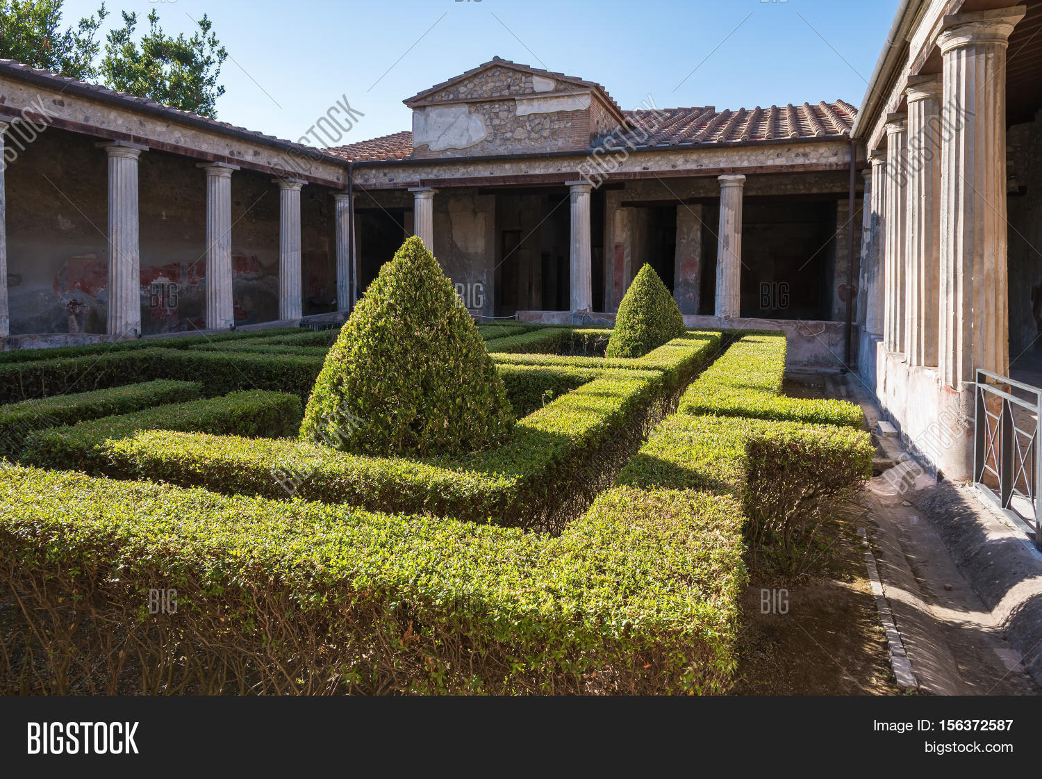 Small Green Courtyard Image & Photo (Free Trial) | Bigstock