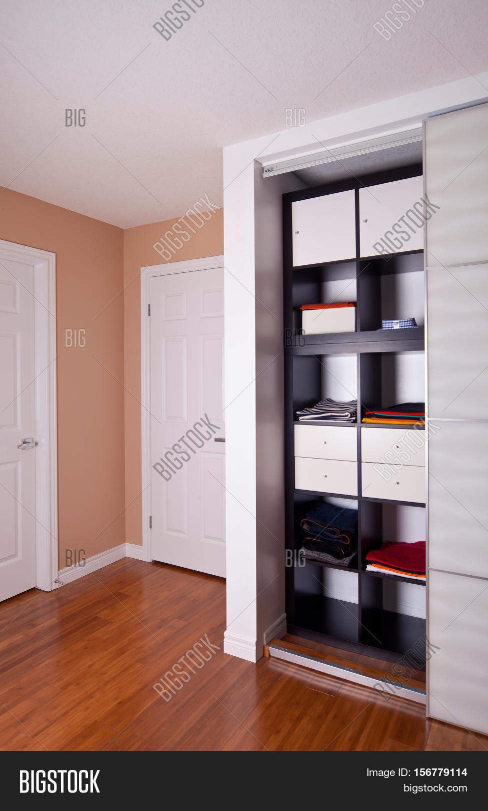 Built- Closet Sliding Image & Photo (Free Trial) | Bigstock