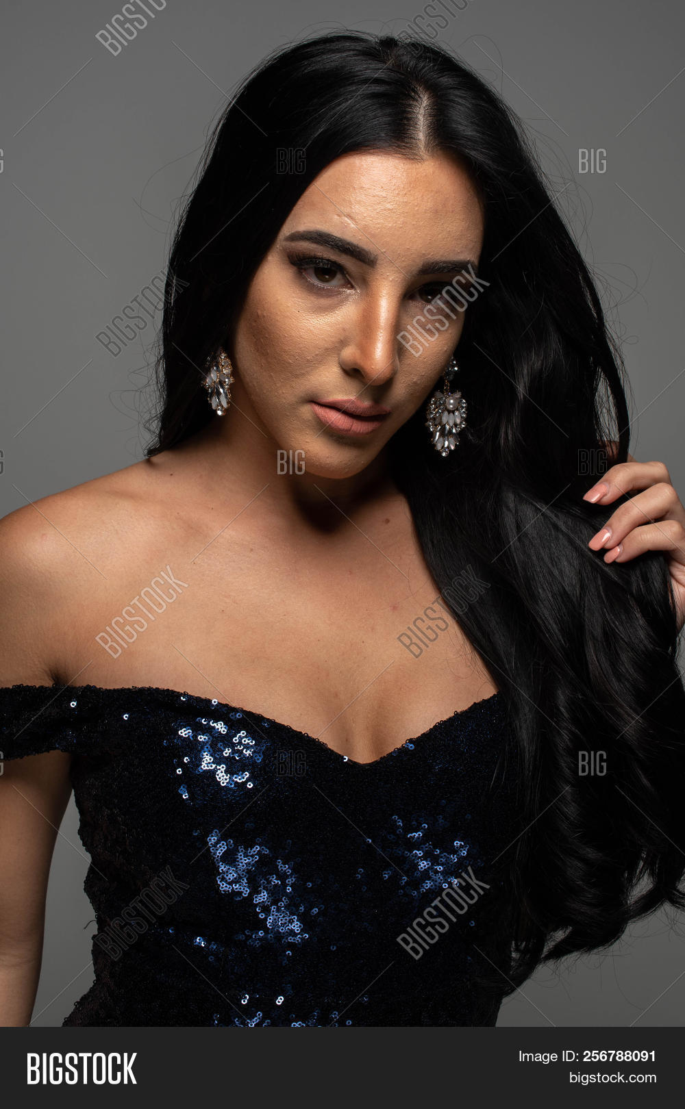 Pretty Hispanic Image & Photo (Free Trial) | Bigstock