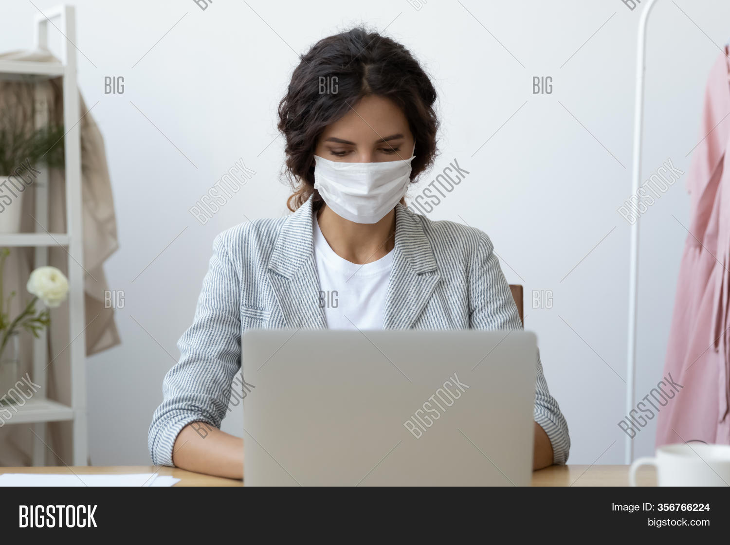 Businesswoman Mask Image & Photo (Free Trial) | Bigstock
