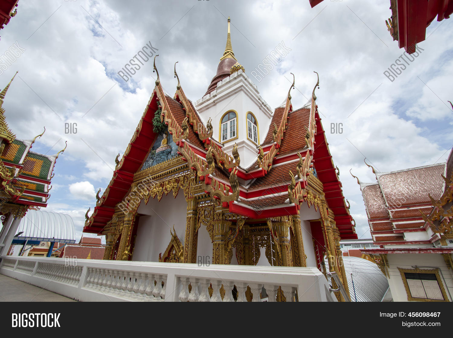 Wat Lahan Has Image & Photo (Free Trial) | Bigstock