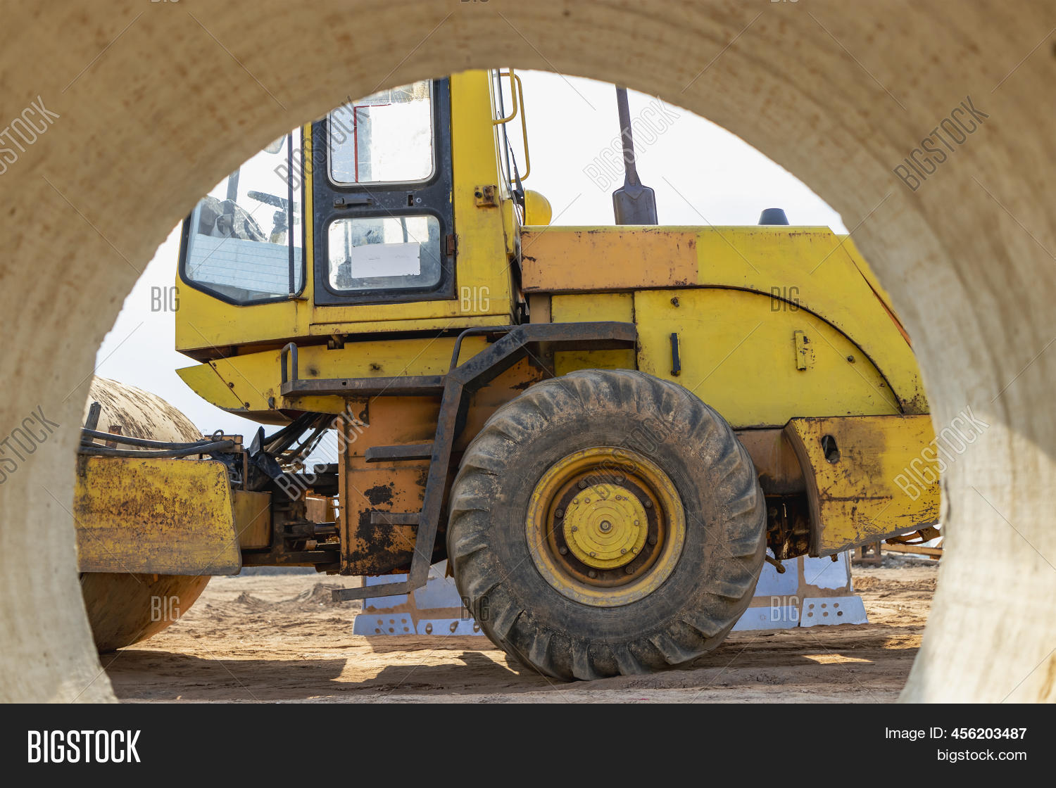 Heavy Loader Image & Photo (Free Trial) | Bigstock