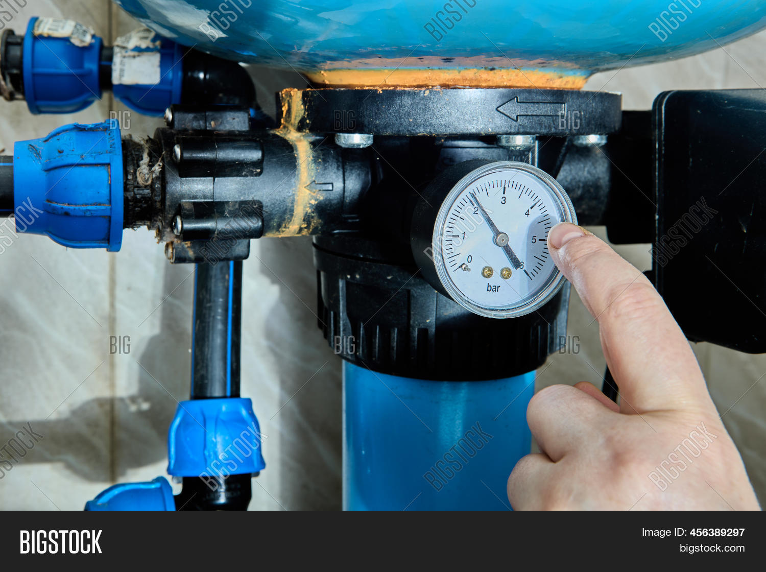 Pressure Gauge Display Image & Photo (Free Trial) | Bigstock