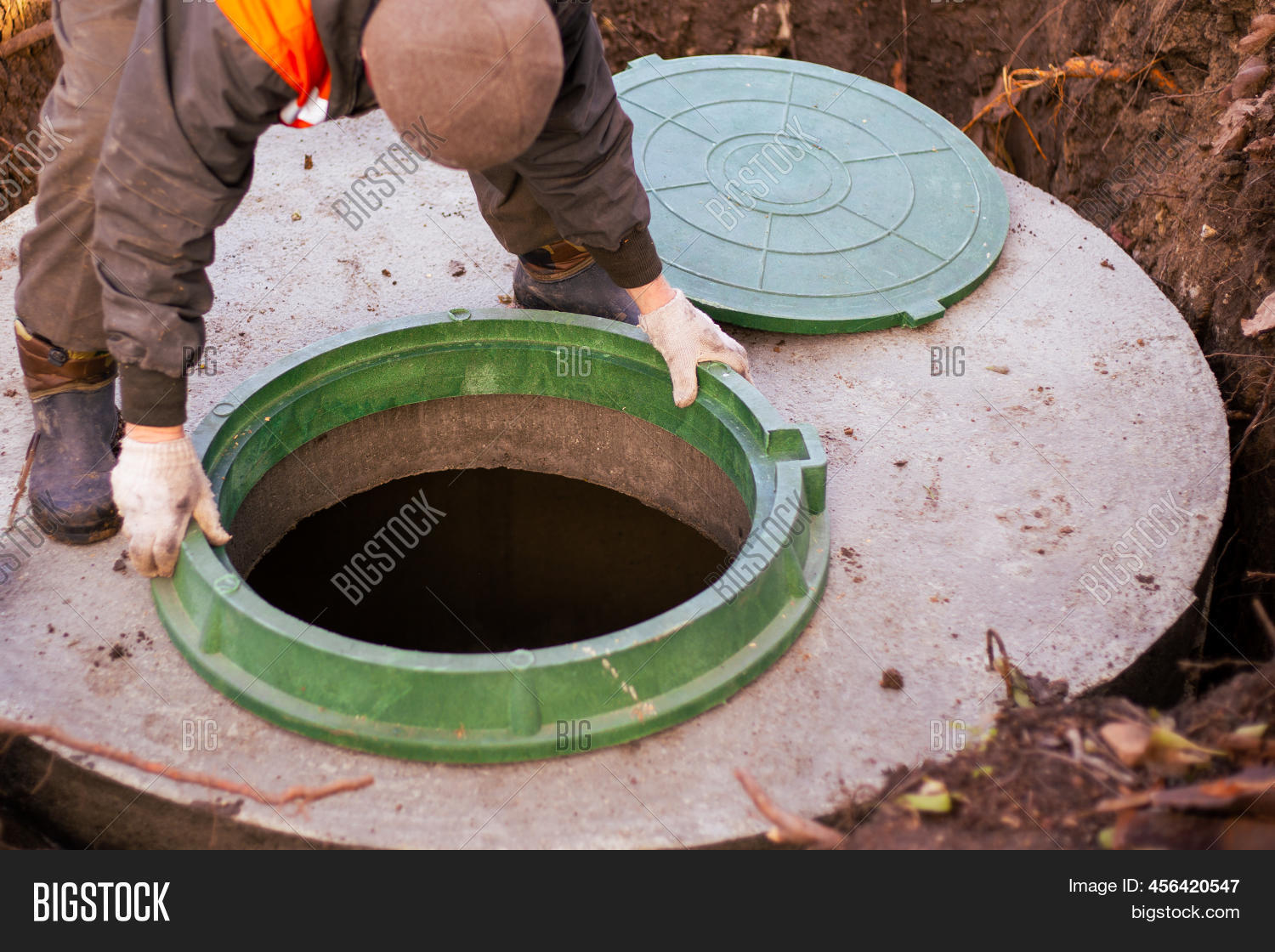 Builder Installs Image & Photo (Free Trial) | Bigstock