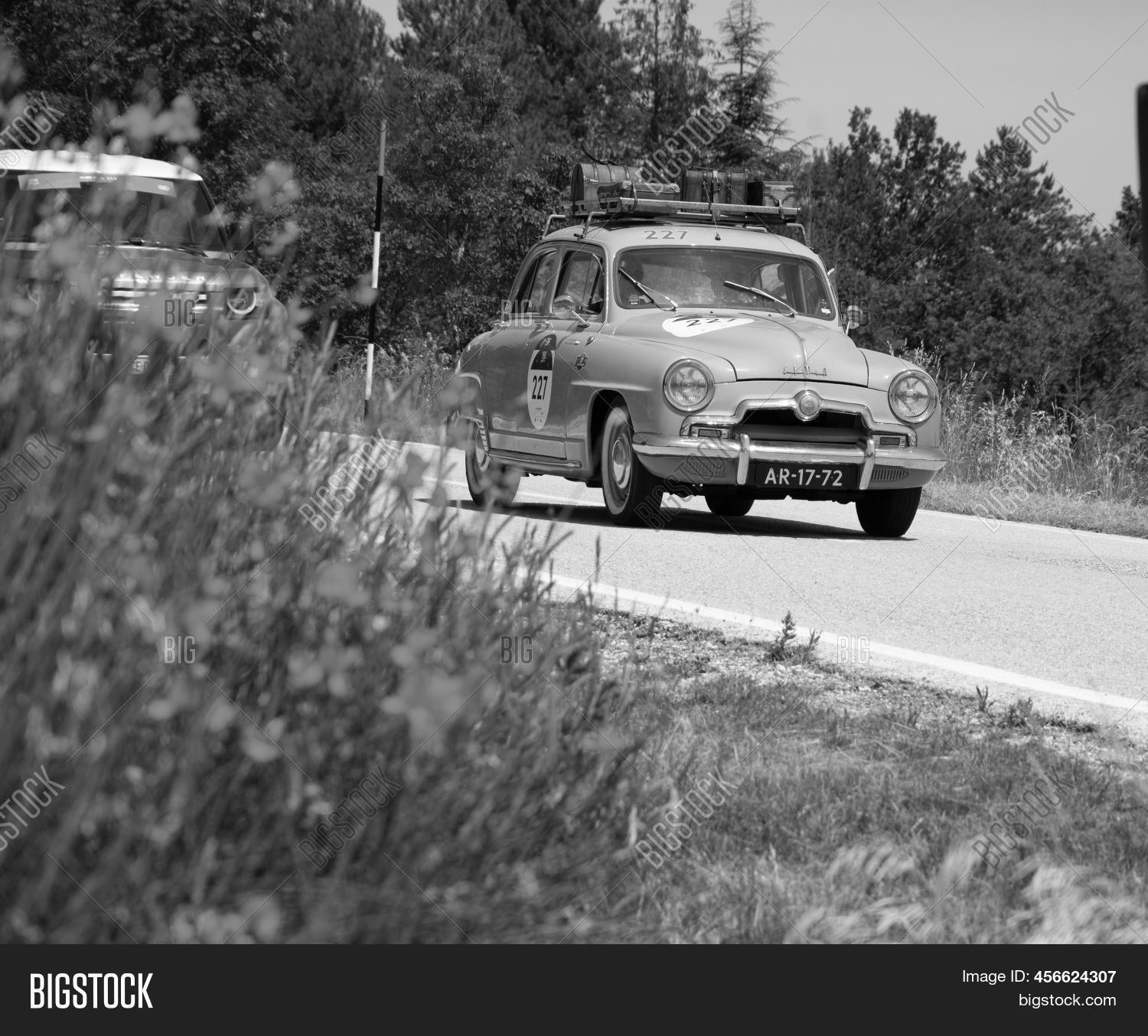 Simca Aronde 1952 On Image & Photo (Free Trial) | Bigstock