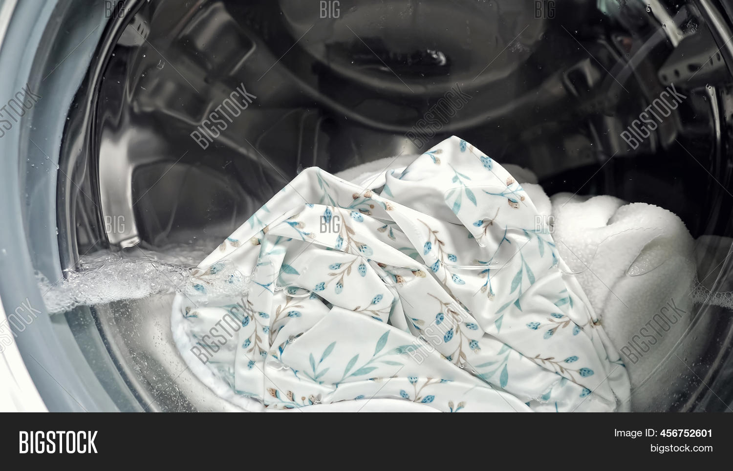 White Laundry Washing Image & Photo (Free Trial) | Bigstock