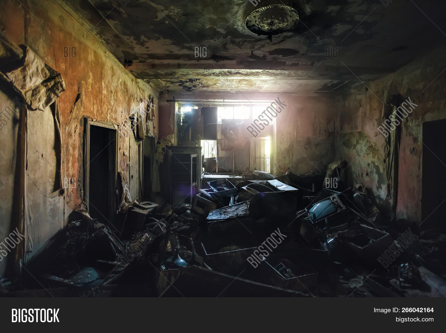 Dark Creepy Messy Room Image & Photo (Free Trial) | Bigstock