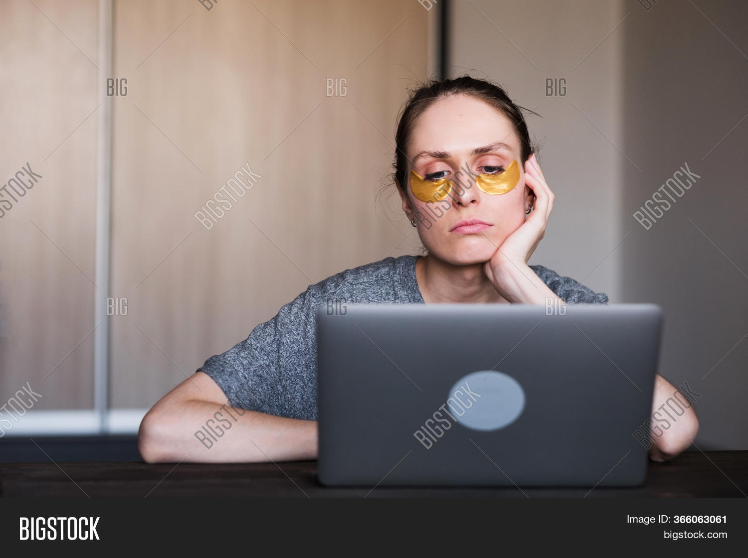 Bored Young Woman Sit Image & Photo (Free Trial) | Bigstock