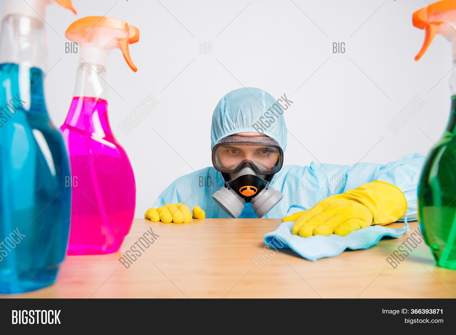 Portrait Focused Tidy Image & Photo (Free Trial) | Bigstock