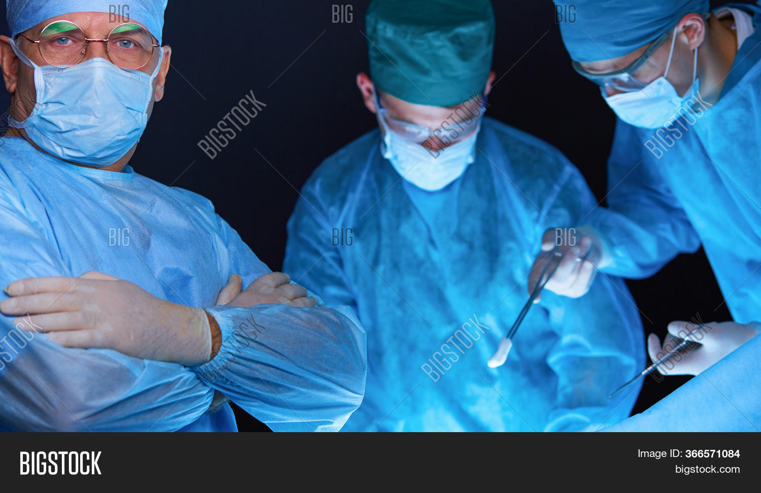 Group Surgeons Work Image & Photo (Free Trial) | Bigstock