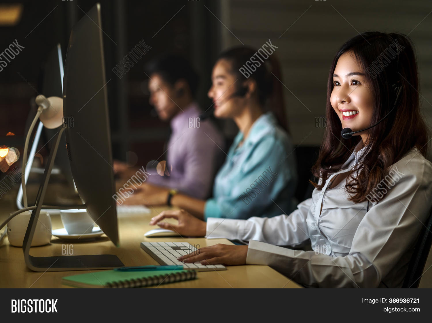 Asian Female Customer Image & Photo (Free Trial) | Bigstock