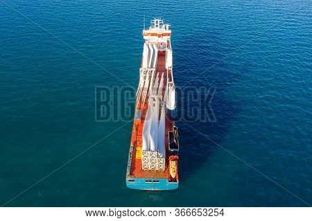 Heavy Load Carrier Image & Photo (Free Trial) | Bigstock