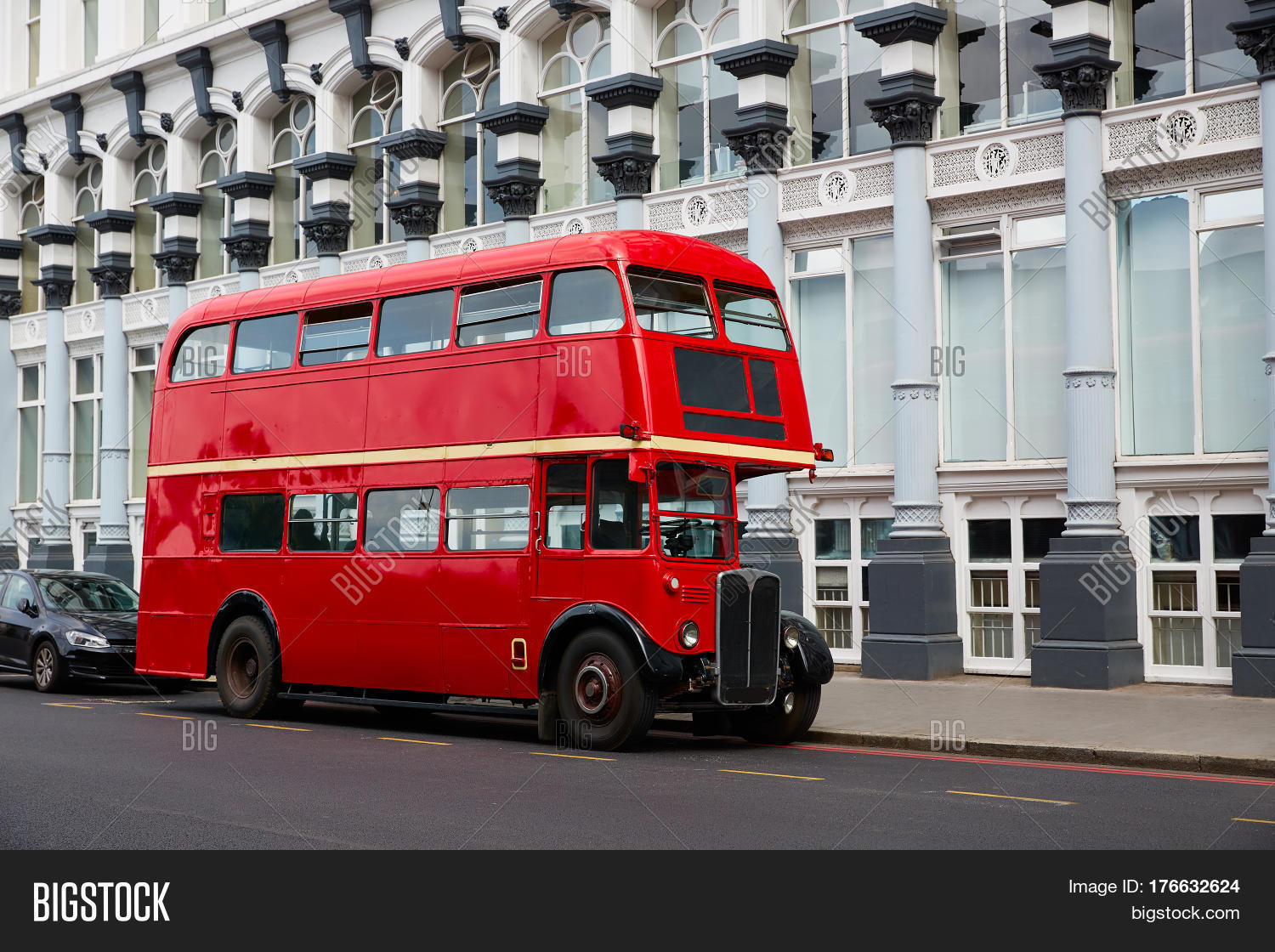 London Red Bus Image & Photo (Free Trial) | Bigstock