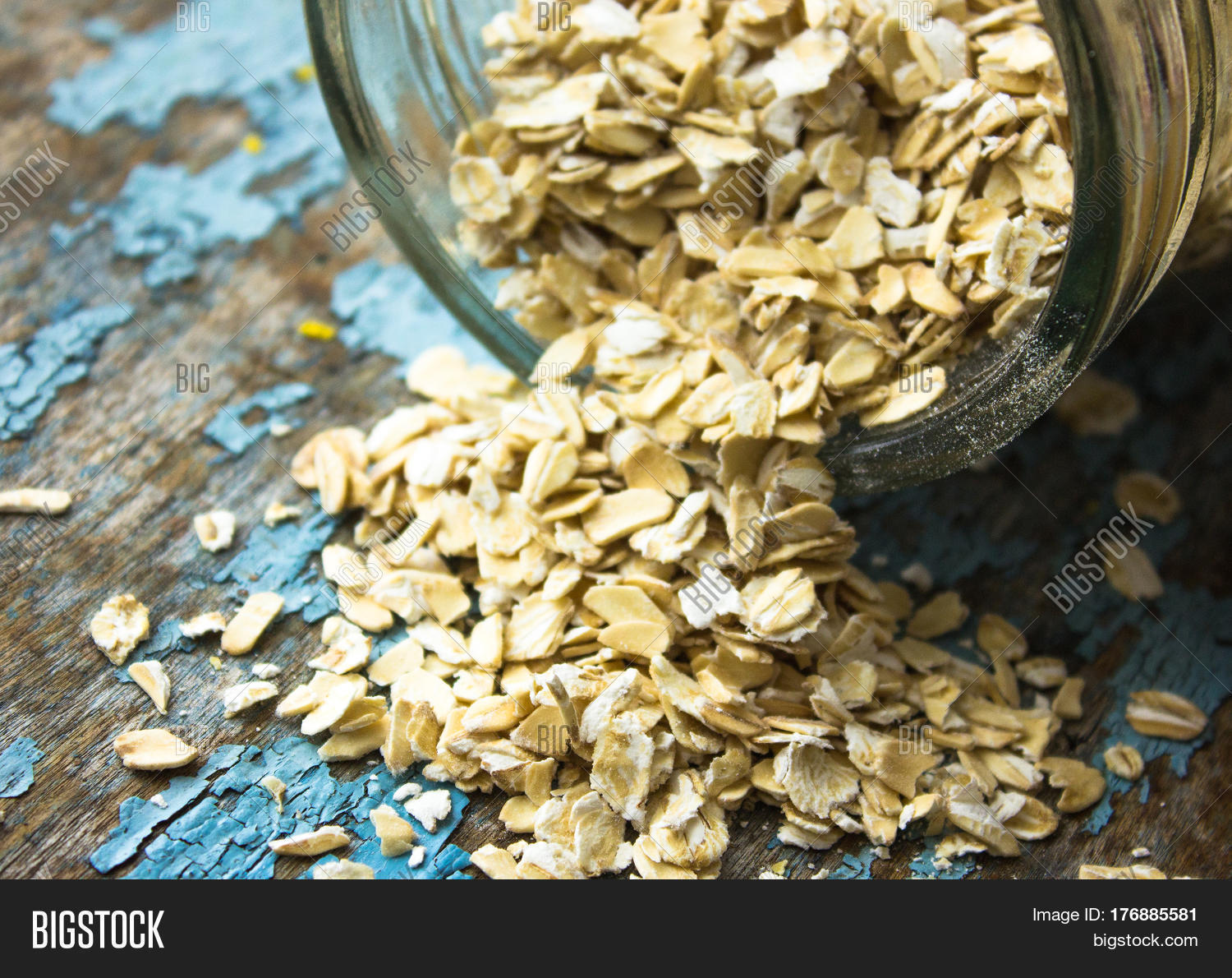Raw Oatmeal Scattered Image & Photo (Free Trial) | Bigstock