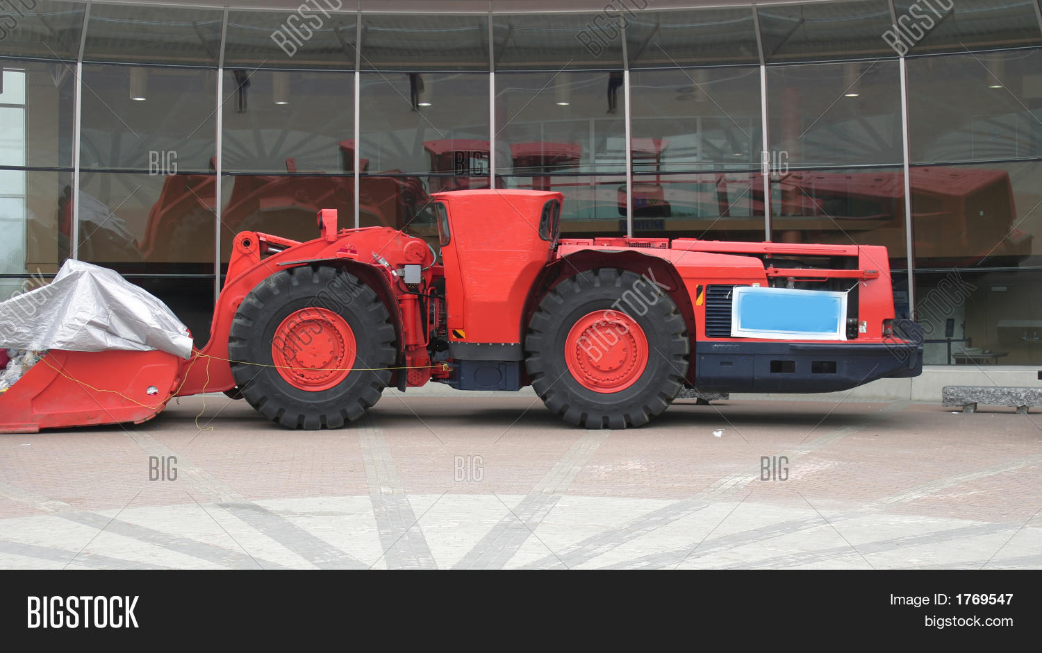 Mining Scoop Tram Image & Photo (Free Trial) | Bigstock