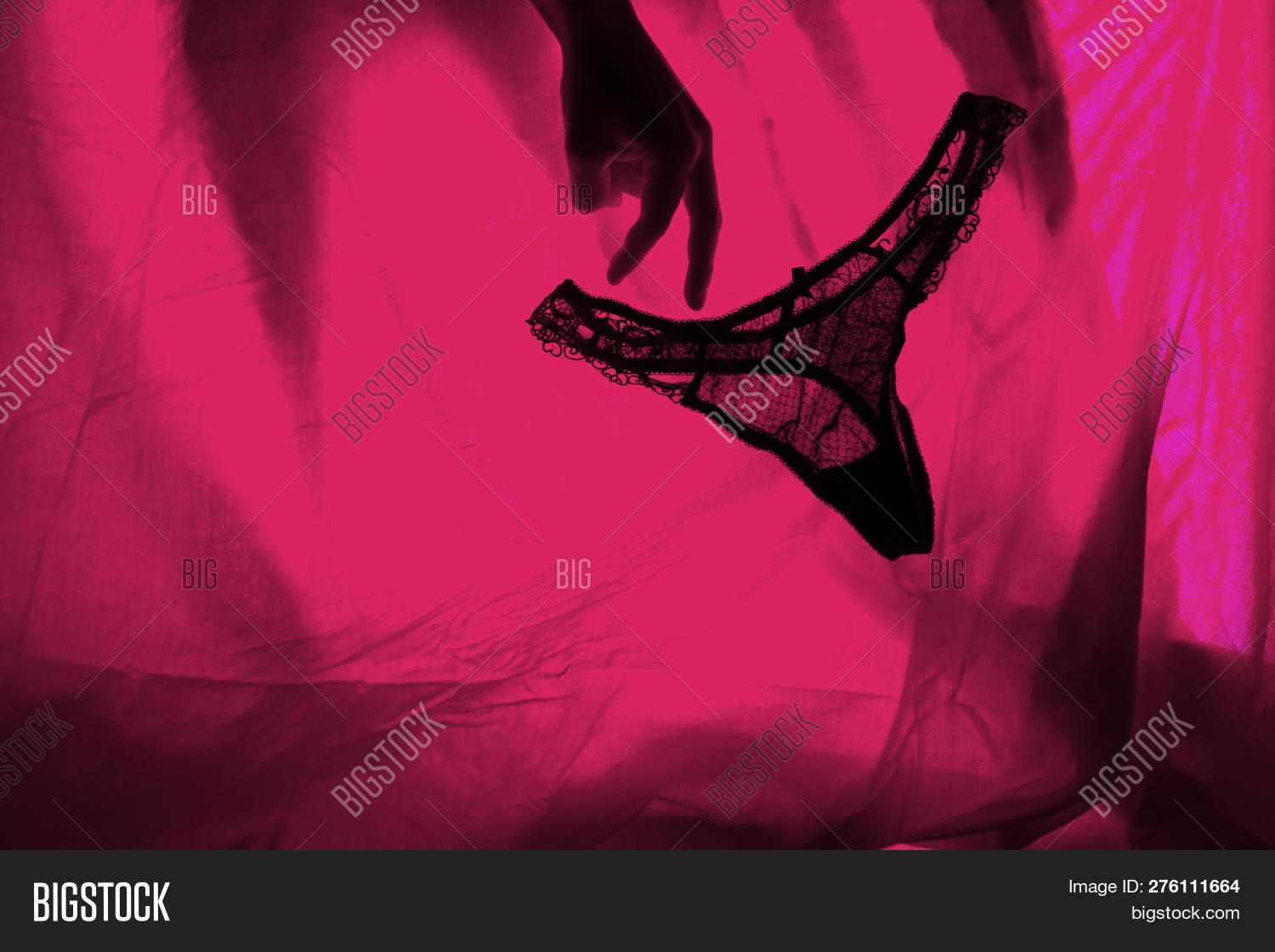 Close On Woman 图片和照片 免费试用 Bigstock