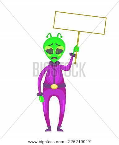 Alien Holding Blank Image & Photo (Free Trial) | Bigstock