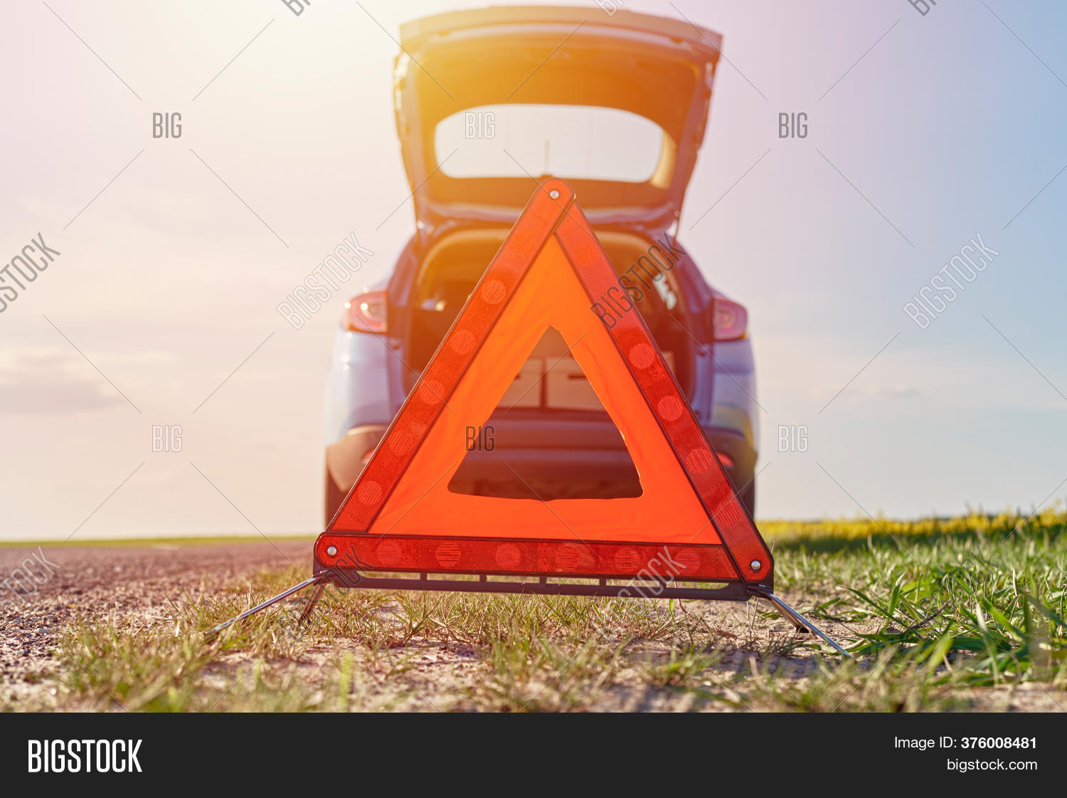 Broken Car On Road Image & Photo (Free Trial) | Bigstock