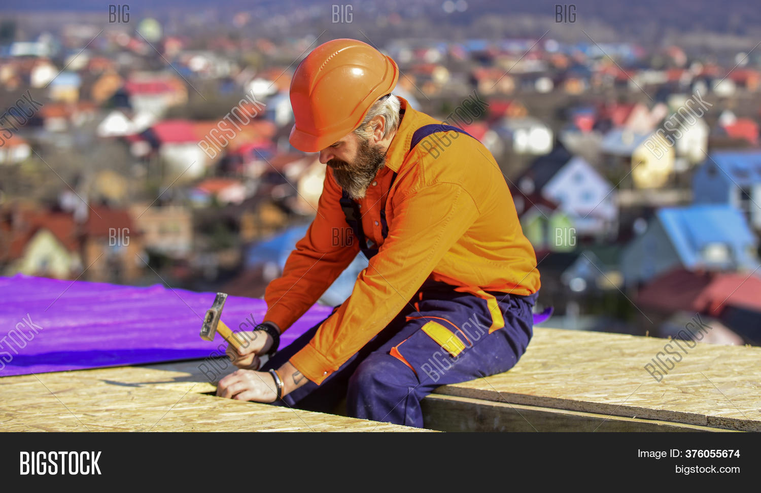 Roofer Worker Special Image & Photo (Free Trial) | Bigstock