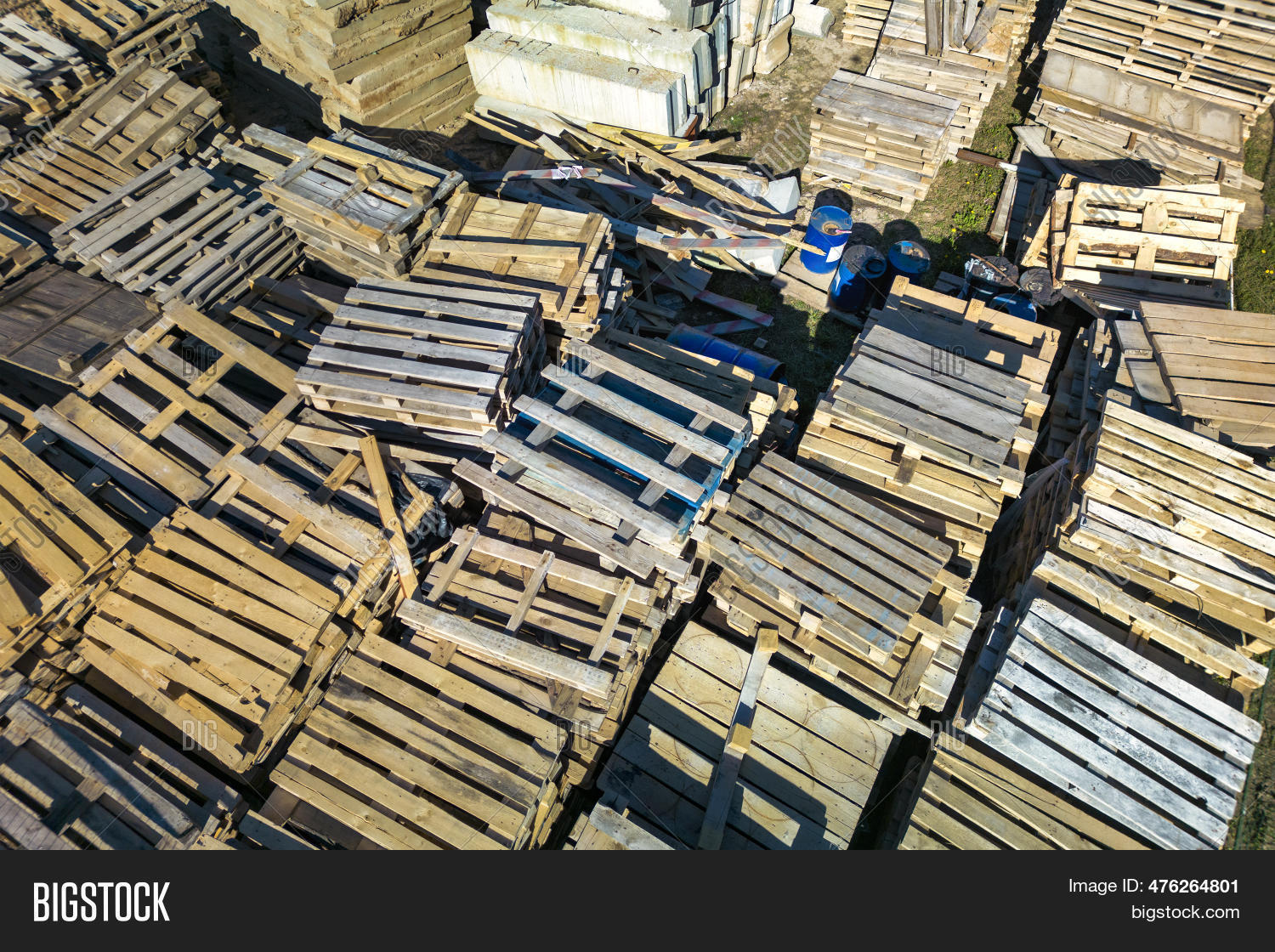 Empty Wooden Pallets Image & Photo (Free Trial) | Bigstock