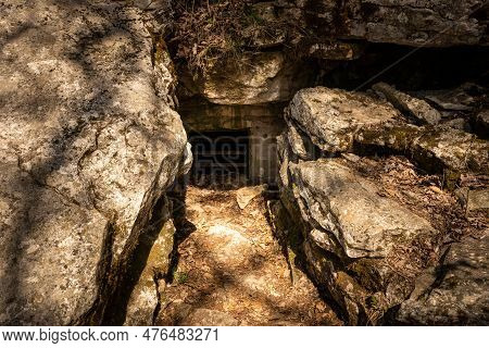 Closed Entrance Whites Image & Photo (Free Trial) | Bigstock