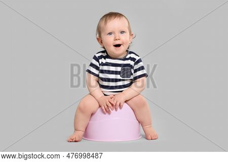 Little Child Sitting Image & Photo (Free Trial) | Bigstock
