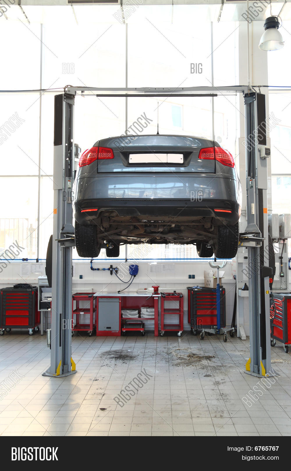 Car Under Repair Image & Photo (Free Trial) | Bigstock