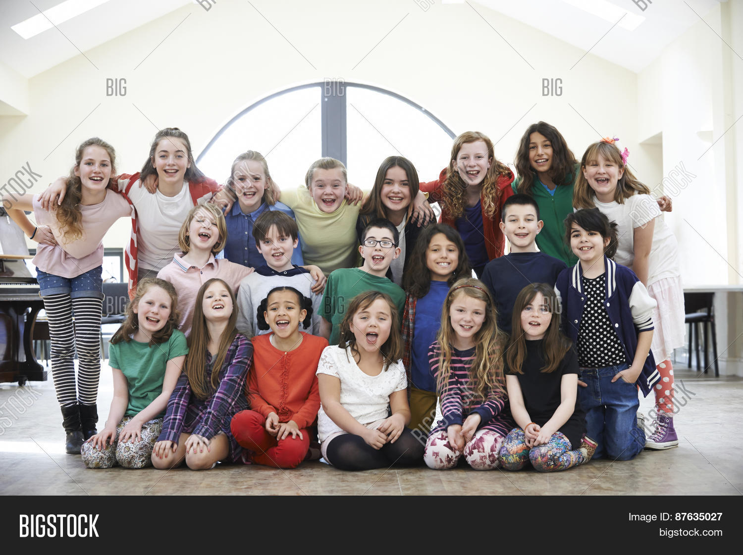 Large Group Children Image & Photo (Free Trial) | Bigstock