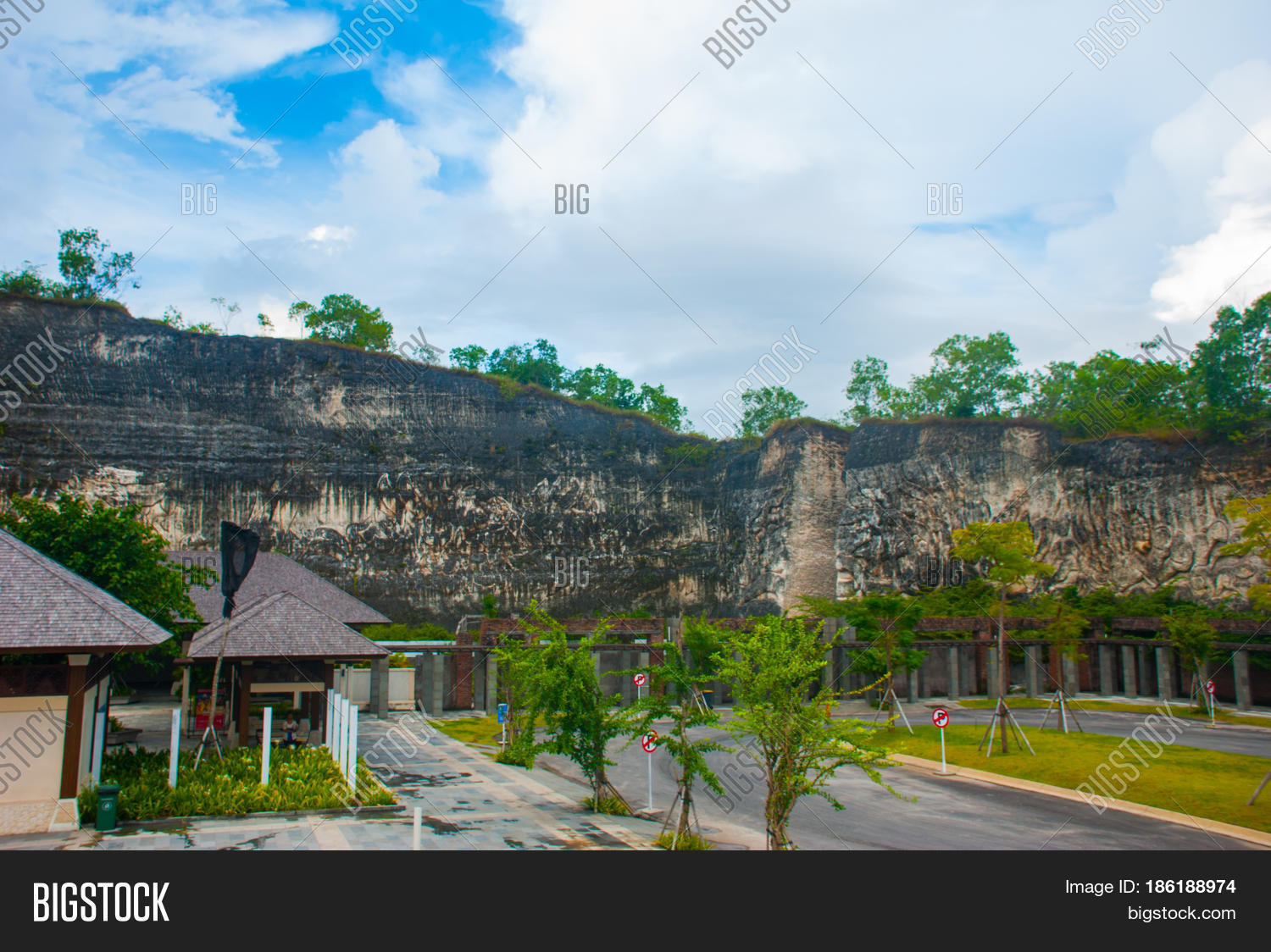 Garuda Wisnu Kencana Image & Photo (Free Trial) | Bigstock