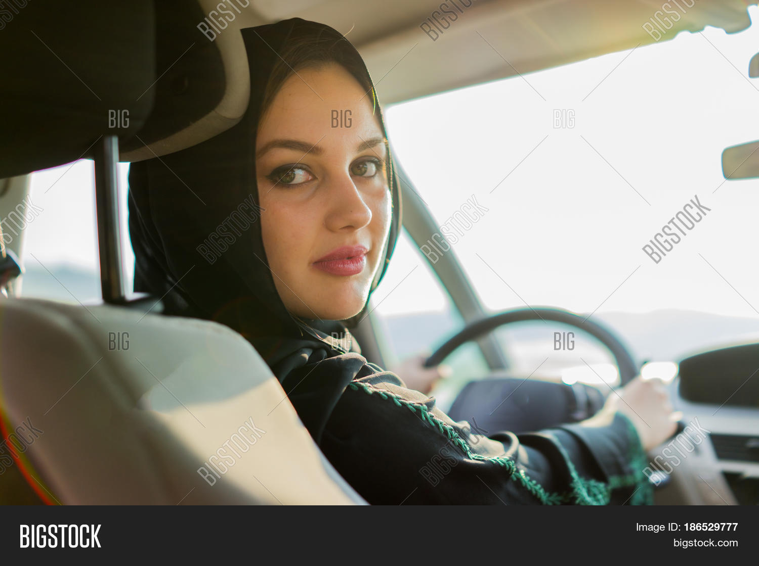 Happy Muslim Woman Image & Photo (Free Trial) | Bigstock