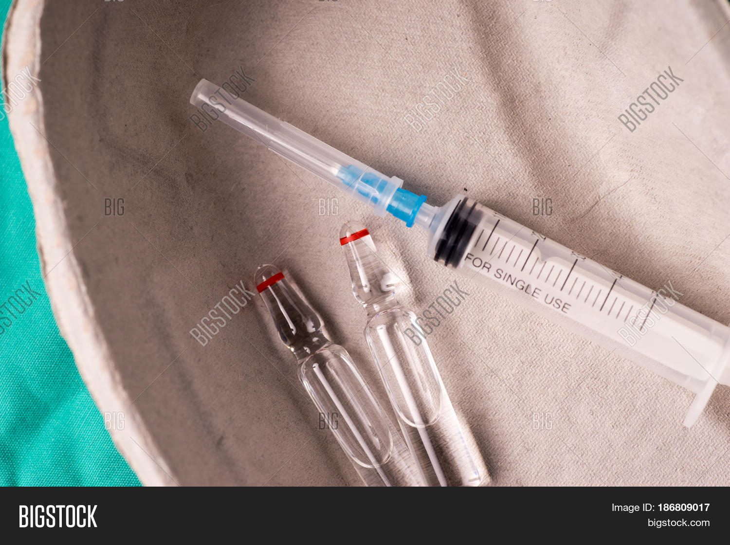 Medical Syringe Vials Image & Photo (Free Trial) | Bigstock