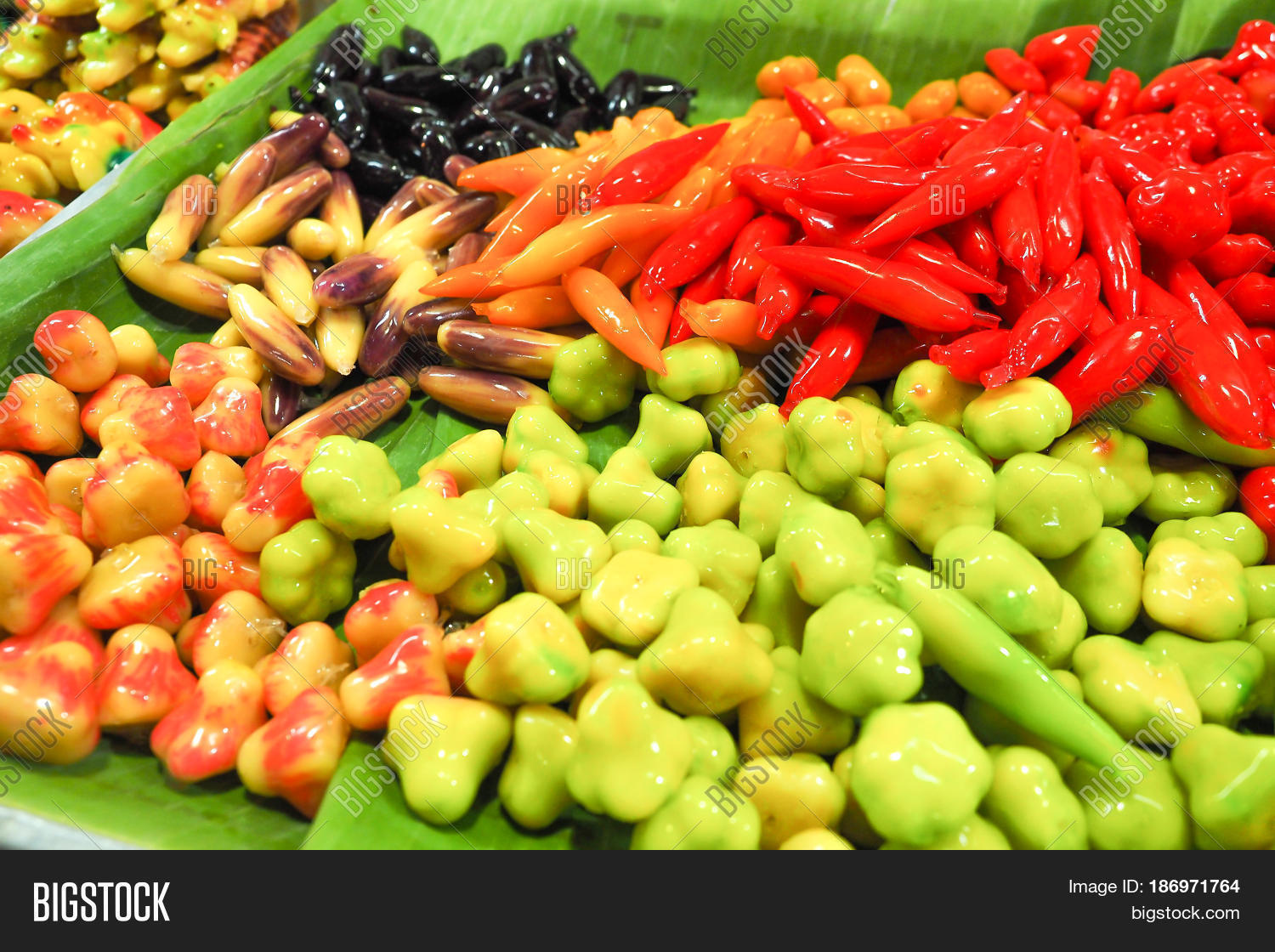 Look-Choup Thai Image & Photo (Free Trial) | Bigstock