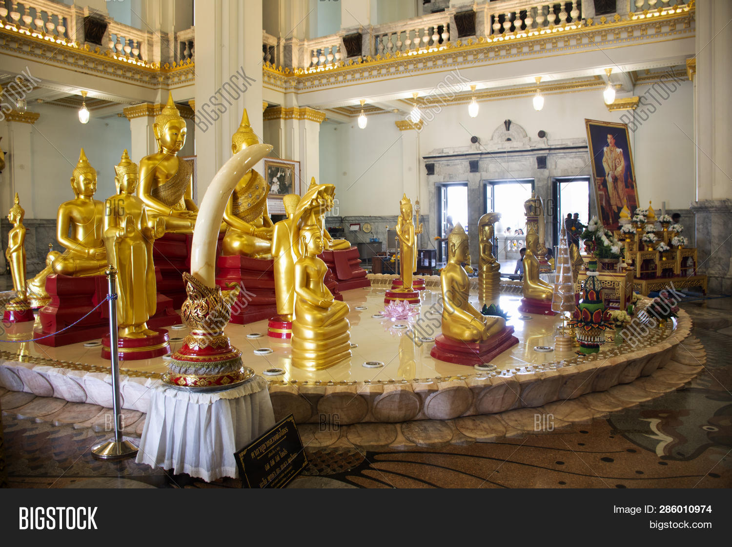 Thai People Respect Image & Photo (Free Trial) | Bigstock