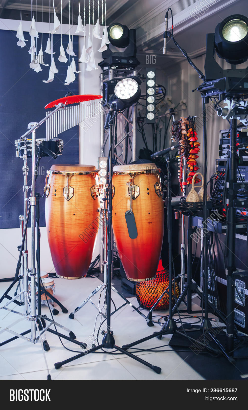 Imagen y foto Cuban Drum Conga On (prueba gratis) | Bigstock
