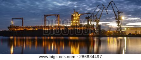 Merchant Ship Dry Dock Image & Photo (Free Trial) | Bigstock