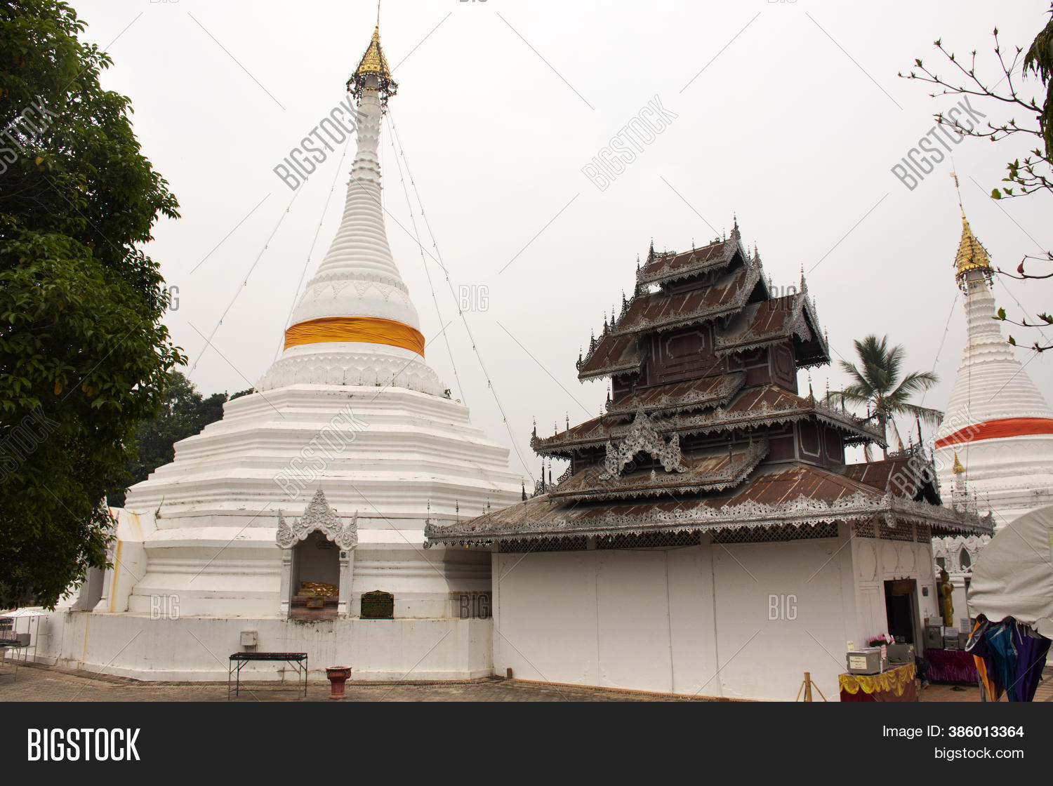 Stupa Chedi Buddha Image & Photo (Free Trial) | Bigstock