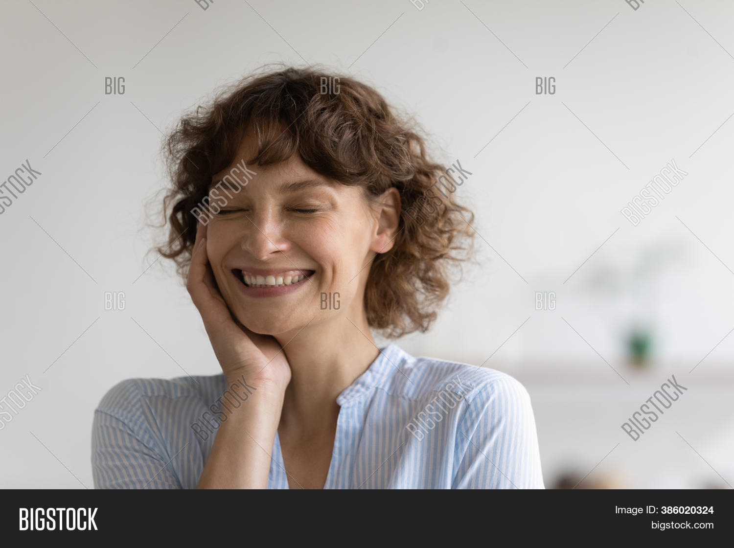 Happy 40s Woman Laugh Image And Photo Free Trial Bigstock