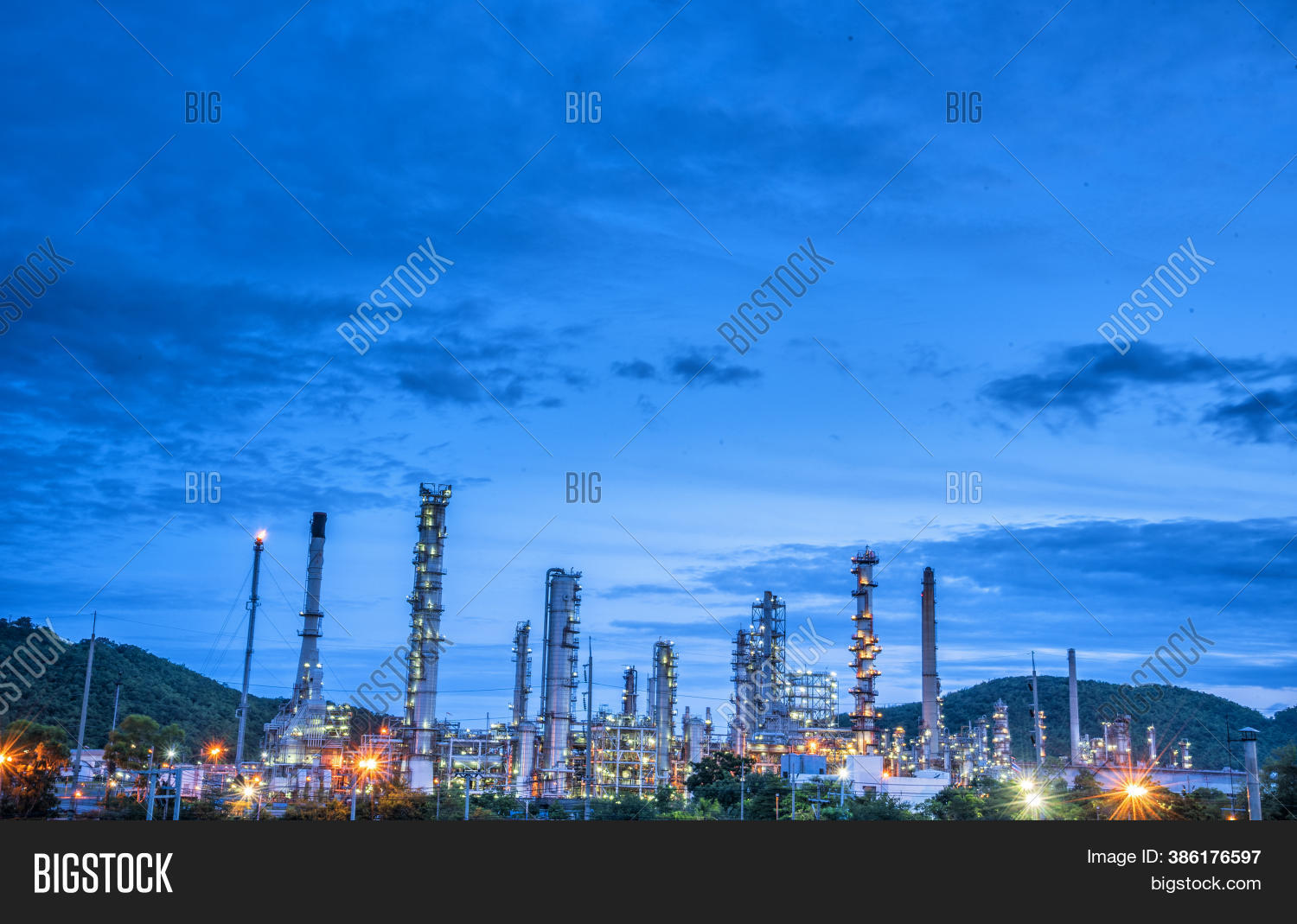 Oil Refinery Gas Image & Photo (Free Trial) | Bigstock