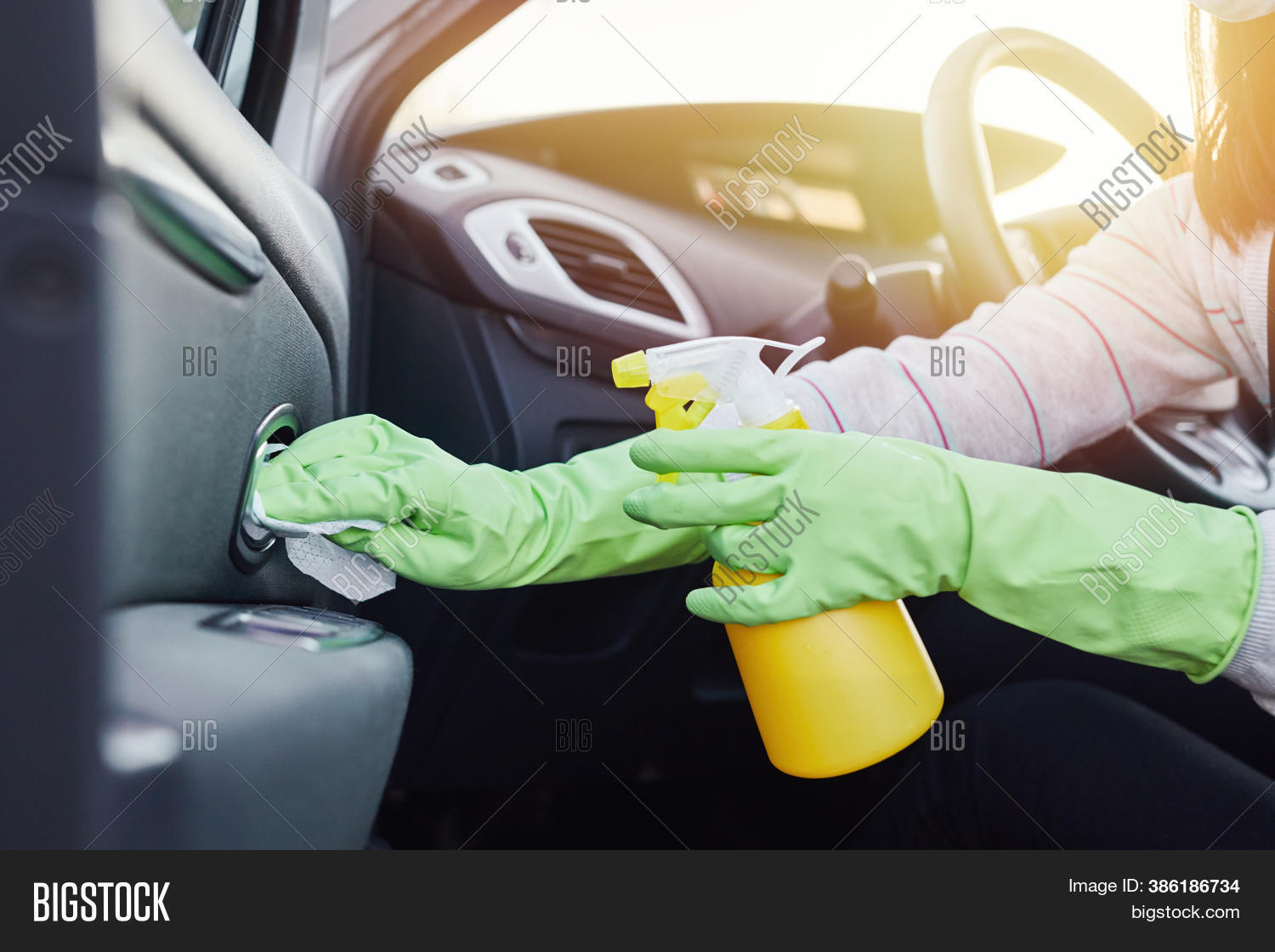 Female Hand Spraying Image & Photo (Free Trial) | Bigstock