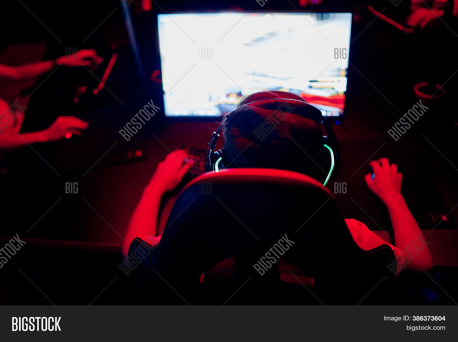 Professional Gamer Image & Photo (Free Trial) | Bigstock