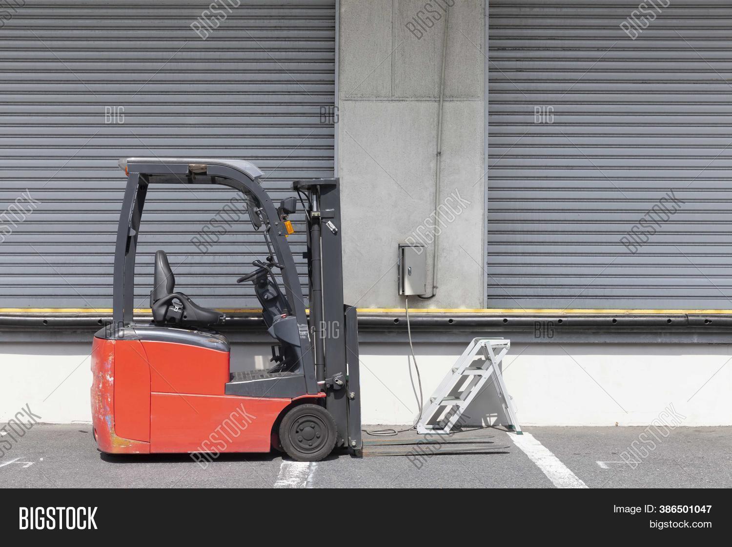 Forklift Parked Front Image & Photo (Free Trial) | Bigstock