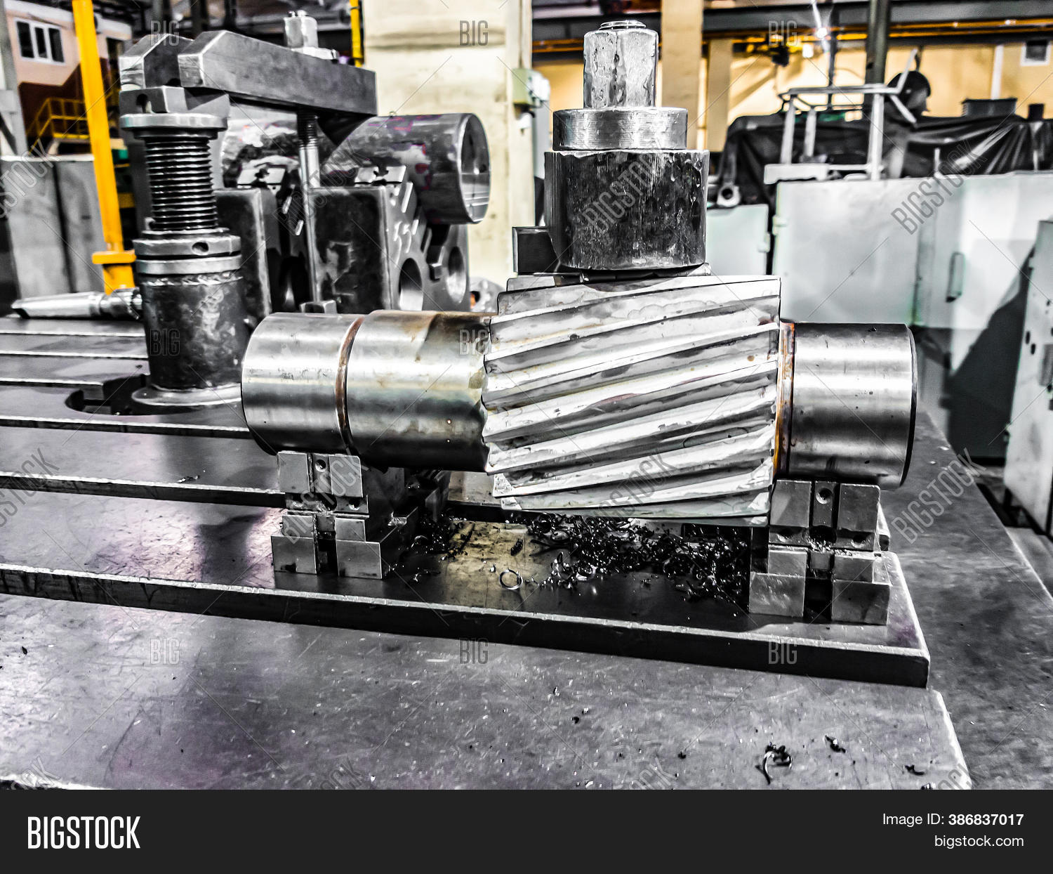 Shaft Gear On Cnc Image & Photo (Free Trial) | Bigstock